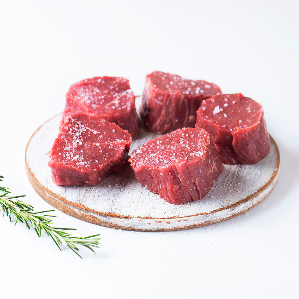 Iscas de filé mignon congelado Soubeef - Raízs